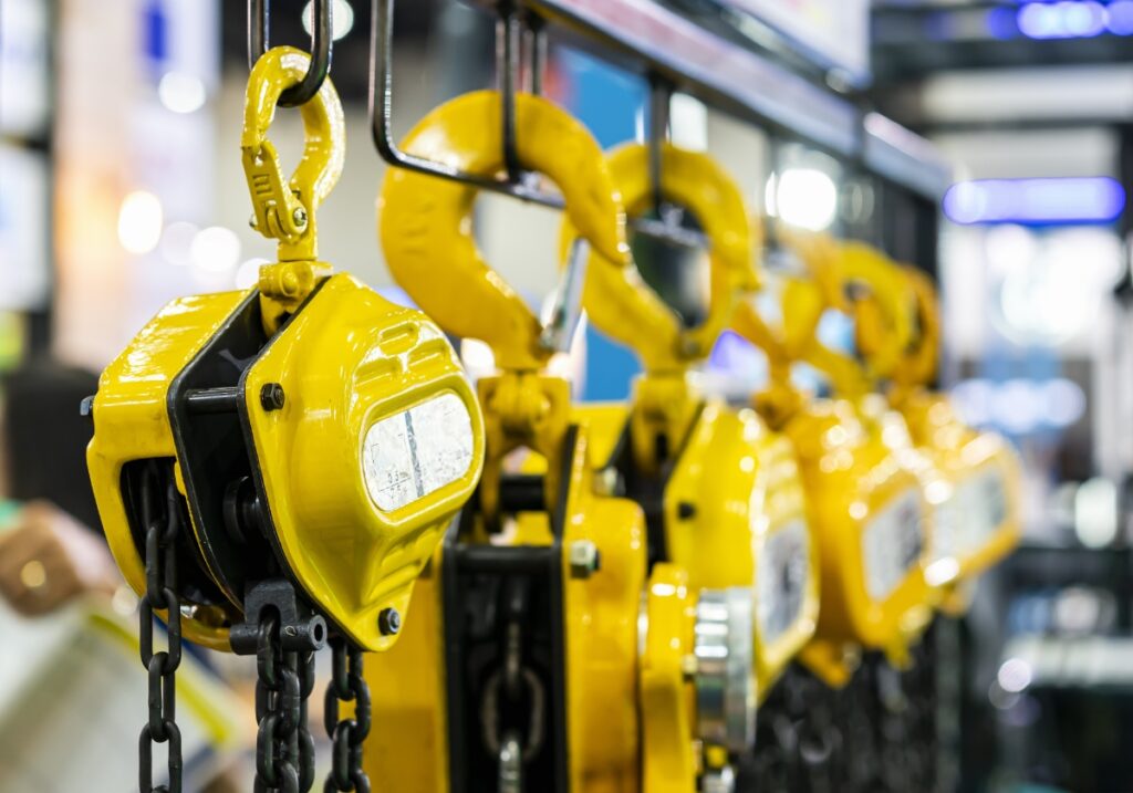 Engine Hoist Inspections & Maintenance | Canada | Liftsafe Recreation ...